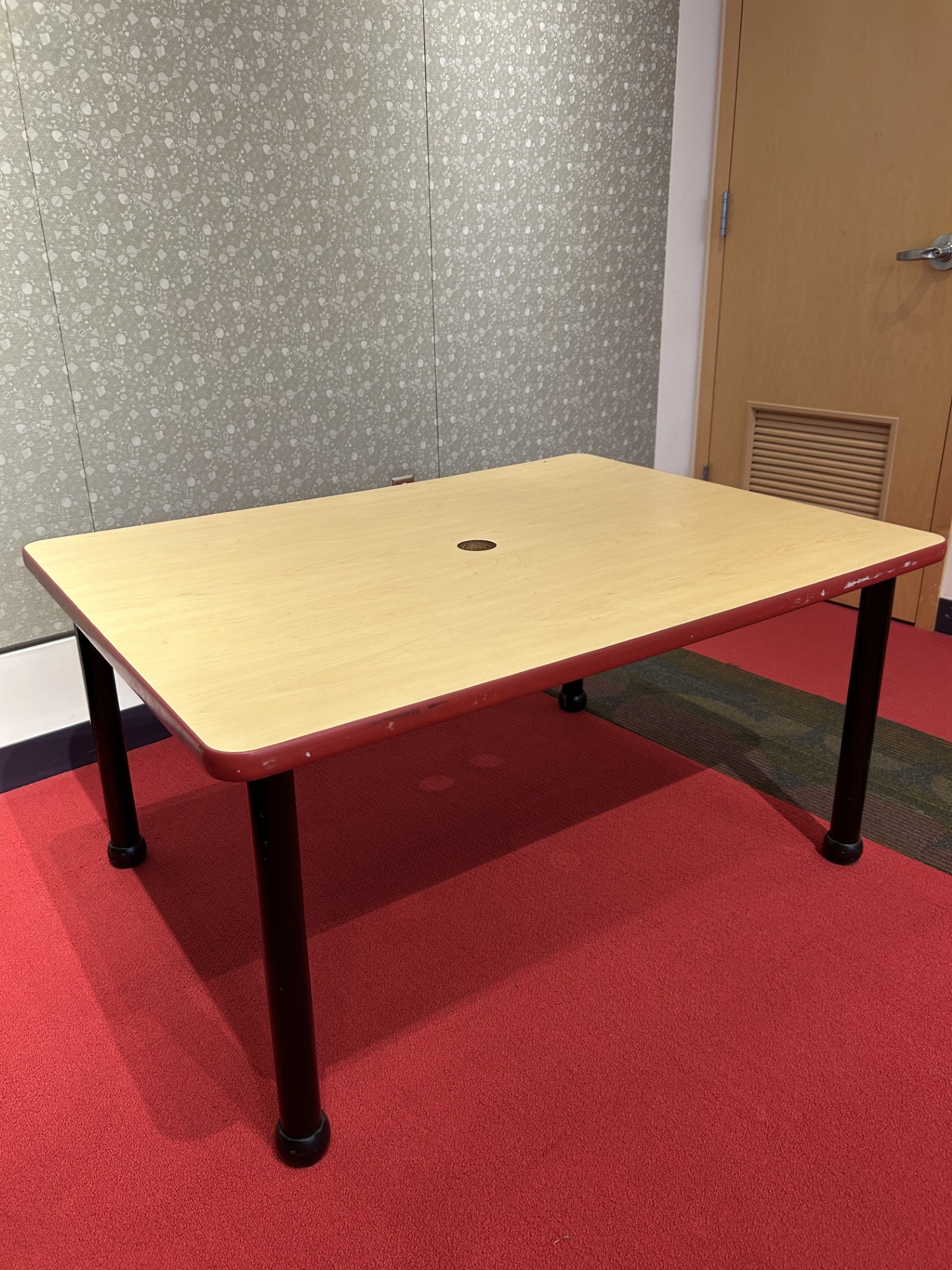 kids table | Reaching Across Illinois Library System